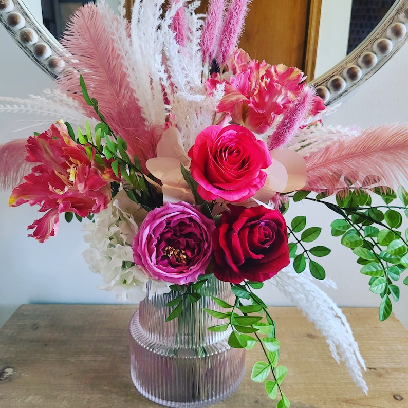 Modern Boho Pink Feather Floral Arrangement - Etsy