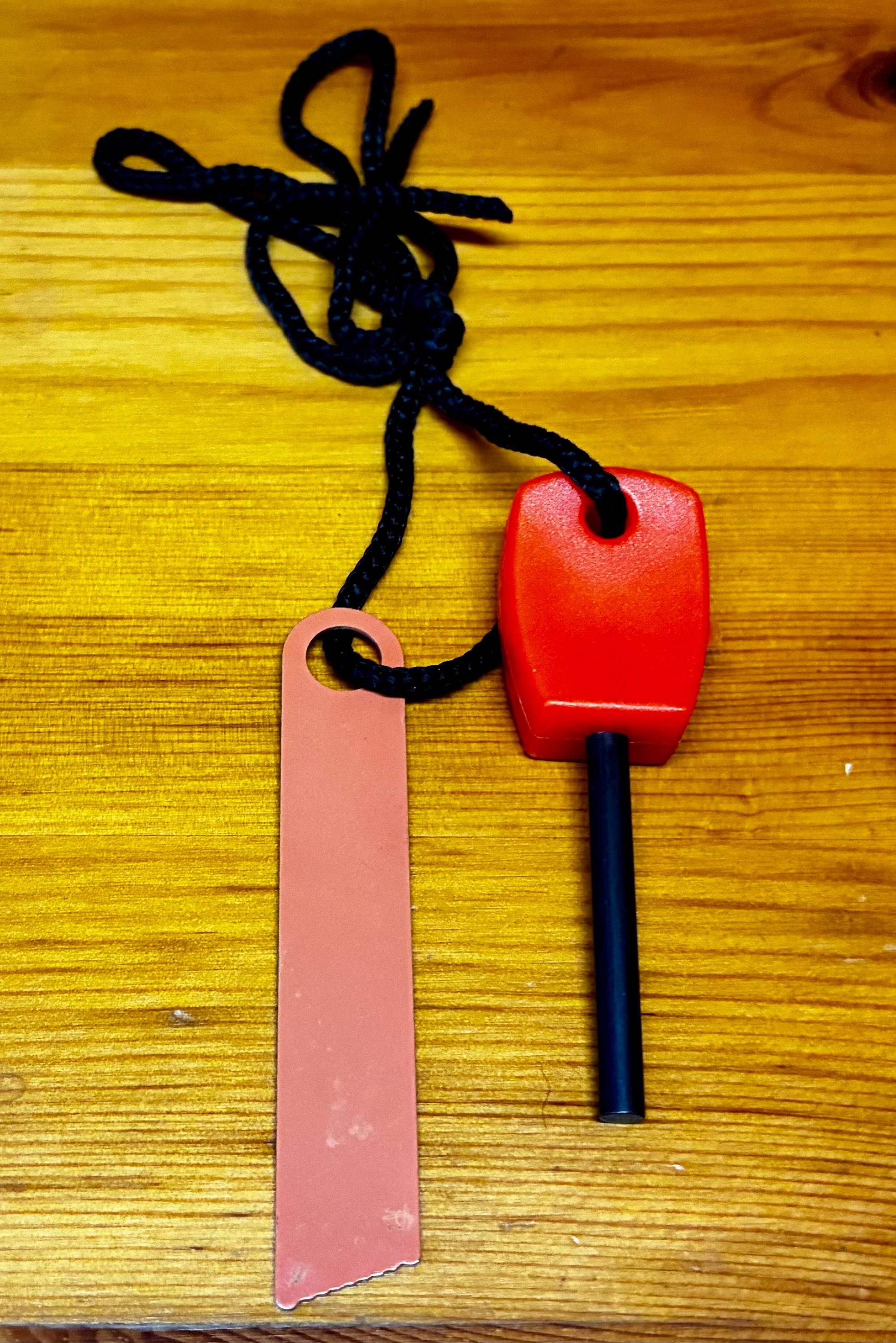 Overnight Survival Cup Keychain: Mini Hiking Gadget With Knife ...
