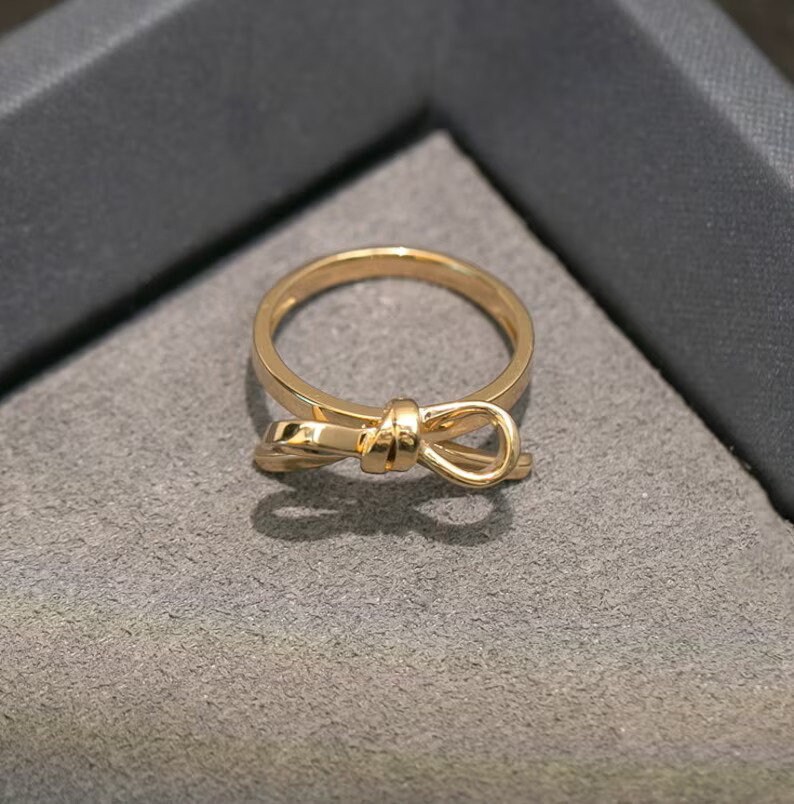Silver Knot Bow Tie Ring, Dainty Ribbon Ring, Minimalist Band, Everyday ...