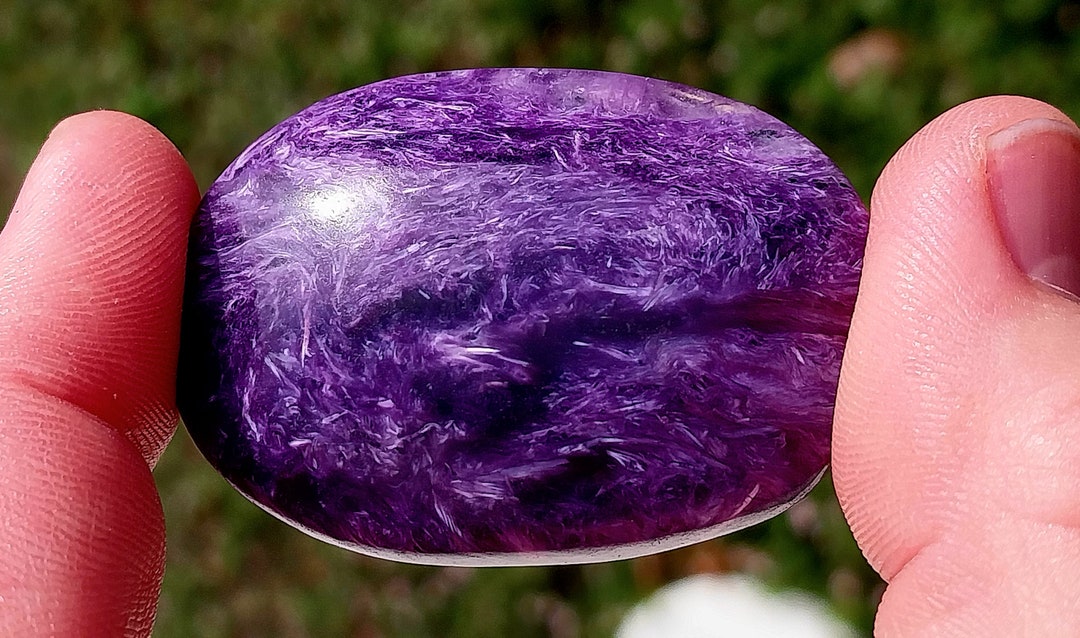 Pretty Purple Charoite Palmstone Charoite Palmstone. Charoite Palm ...