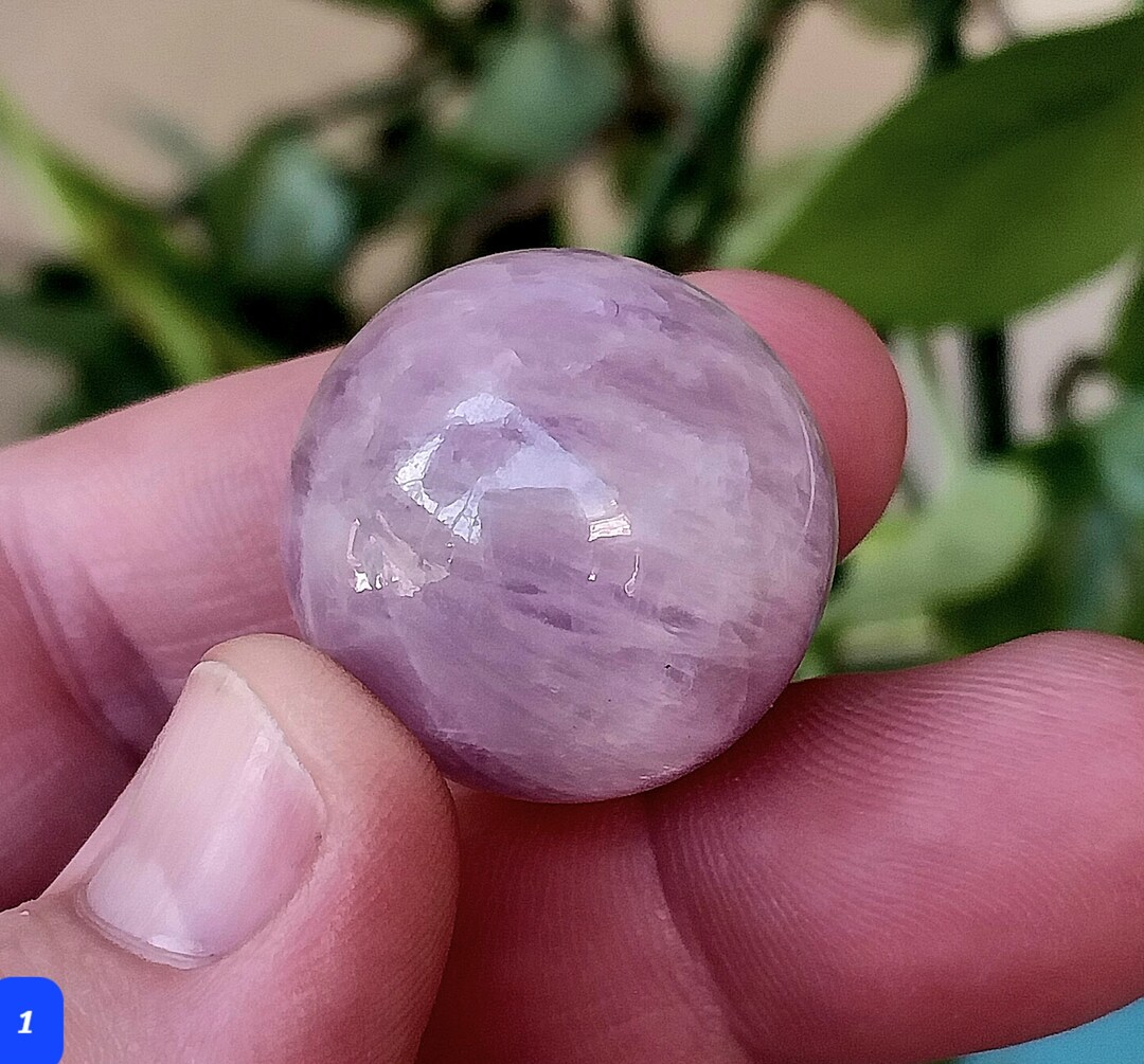 23.5 Mm Stunning Purple Kunzite Sphere With Flash Purple Kunzite ...