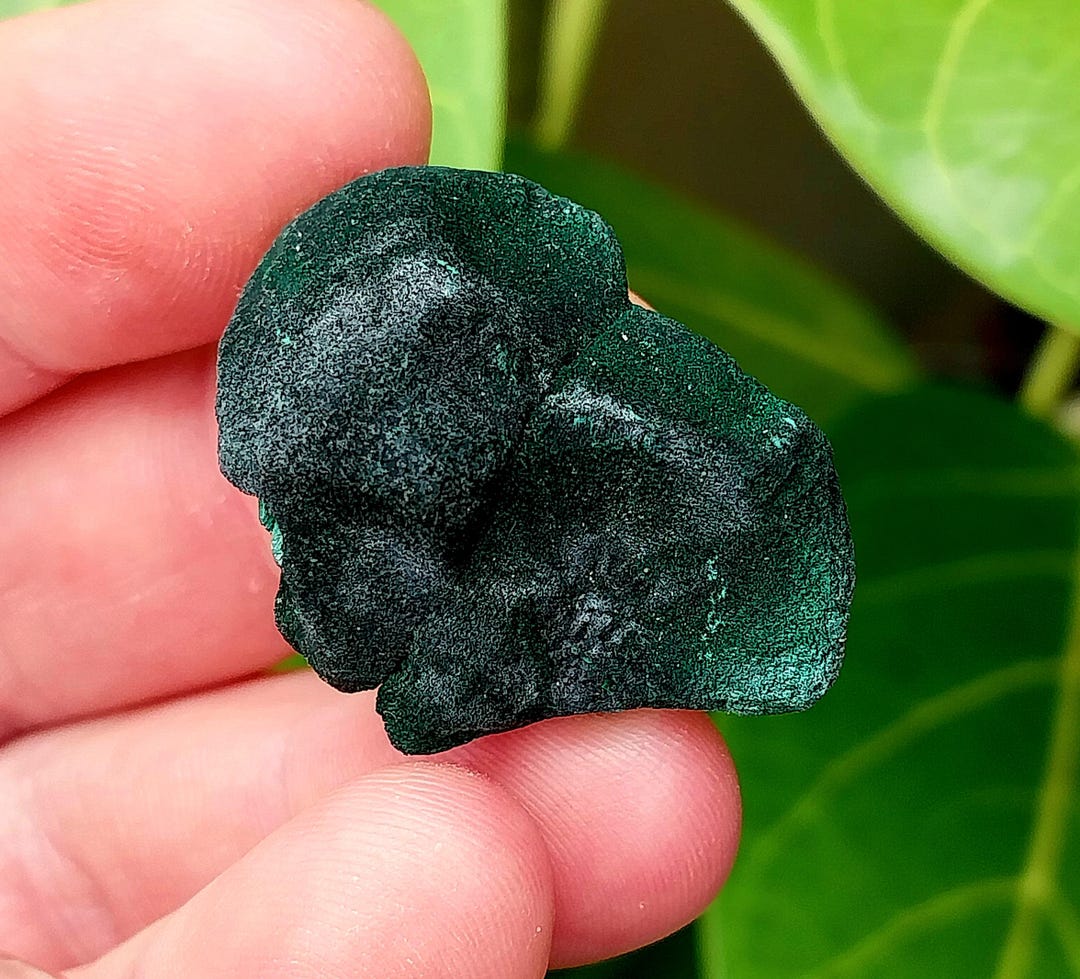 Pretty Deep Forrest Green Velvet Malachite Ball. Guangdong, China ...