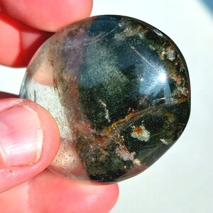 Mossy 2 Sided Green Lodolite Garden Quartz Palm Stone. Garden Lodolite ...