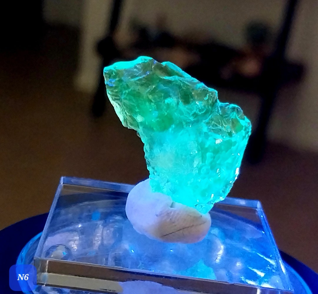 UV Reactive Botroiydal Green Hyalite Opal Specimen. Superman's ...