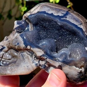 LARGE Highly UV Reactive Volcano Agate Skull Agate Skull. Volcano Agate ...