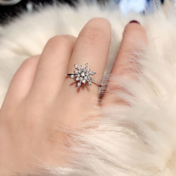 Snowflake Ring - Etsy