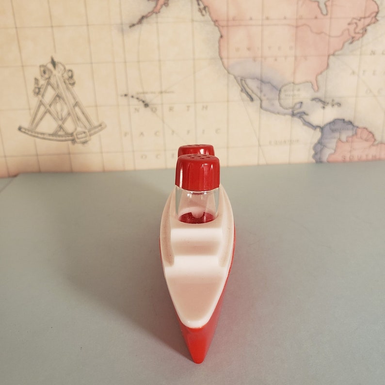 Vintage 1950's Hard Plastic Cruise Ship Salt and Pepper Shaker Set - Etsy