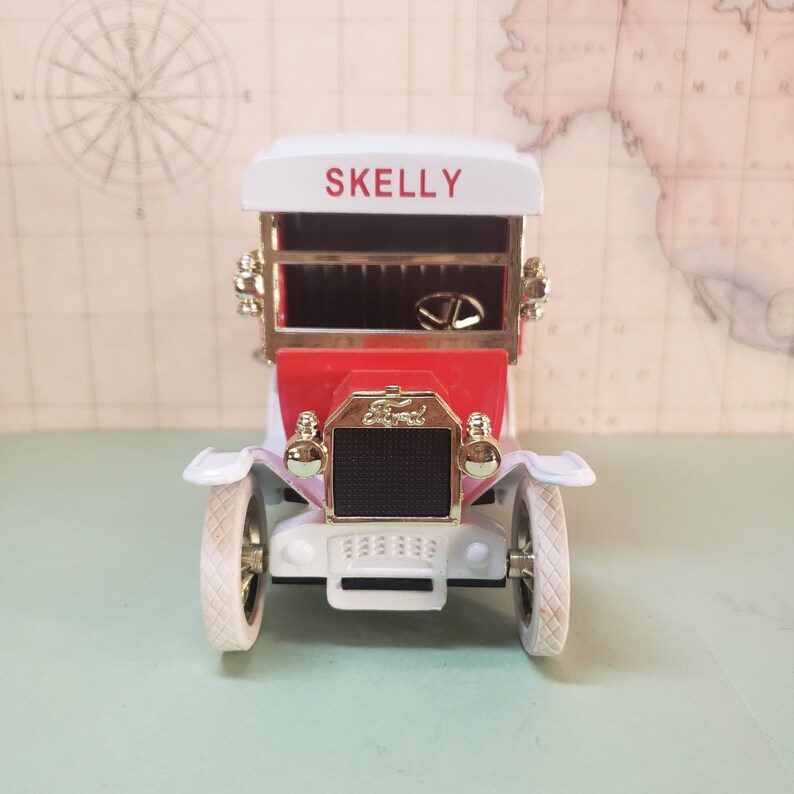 Collectible Gearbox 1912 Ford Model T Skelly Tanker Truck Bank With Key ...