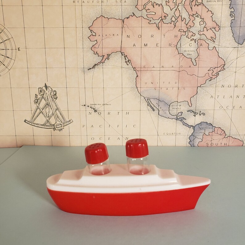 Vintage 1950's Hard Plastic Cruise Ship Salt and Pepper Shaker Set - Etsy