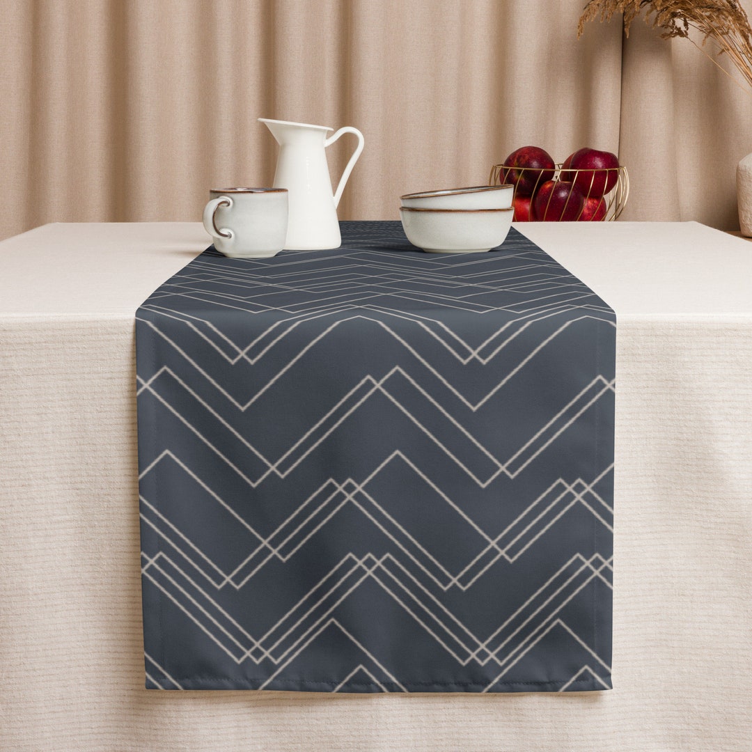 Modern Striped Table Runner, Simple Graphic Pattern Table Runner Design ...