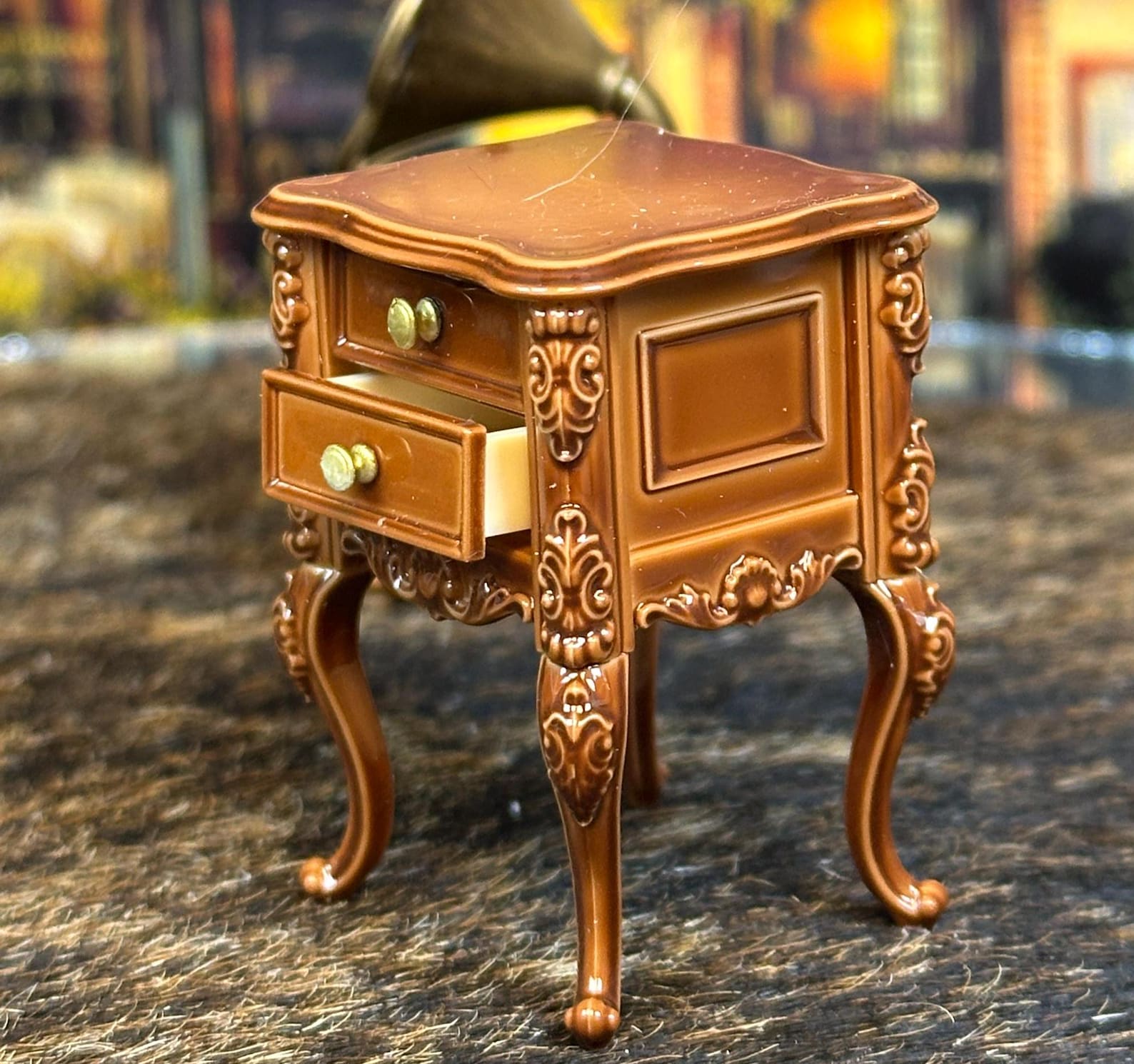 Beautiful 1:12 Miniature Dollhouse Decor Replica 19th Century ...