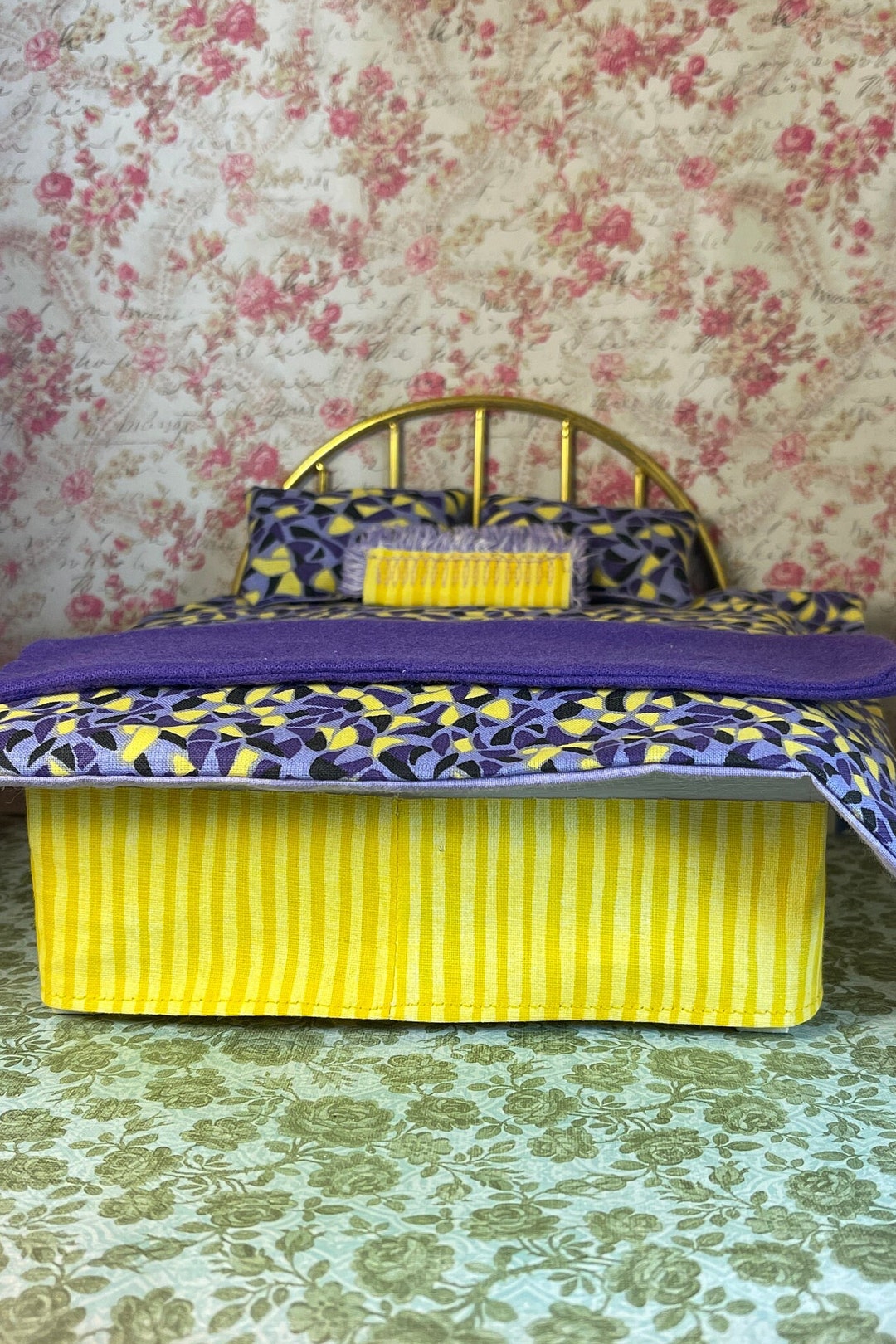 Beautiful Dollhouse Scale Hand Made Bed With Purple Mattress Cover ...