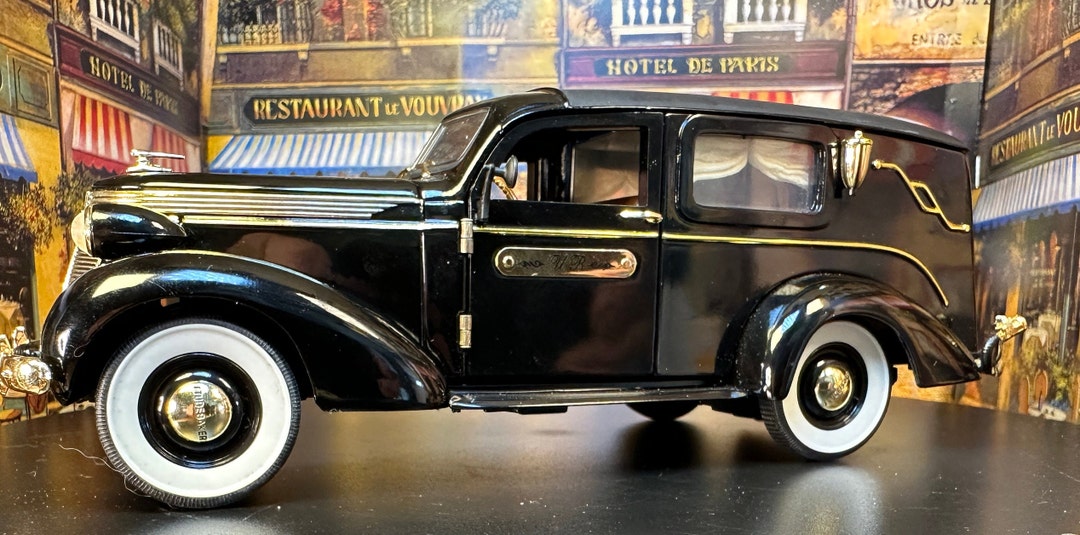 SECOND Vintage Beautiful Die Cast Limited Edition 650 of 5000 Made 1937 Studebaker Hearse Wagon ...