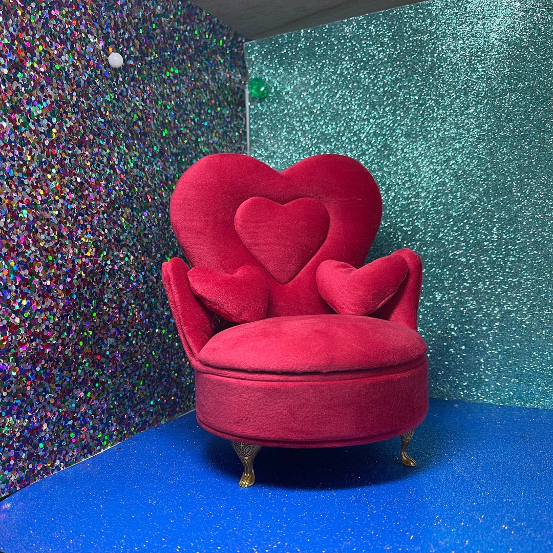 Beautiful Miniature Bright Red Chair 7 X 7 X5 That Becomes a Jewelry or ...