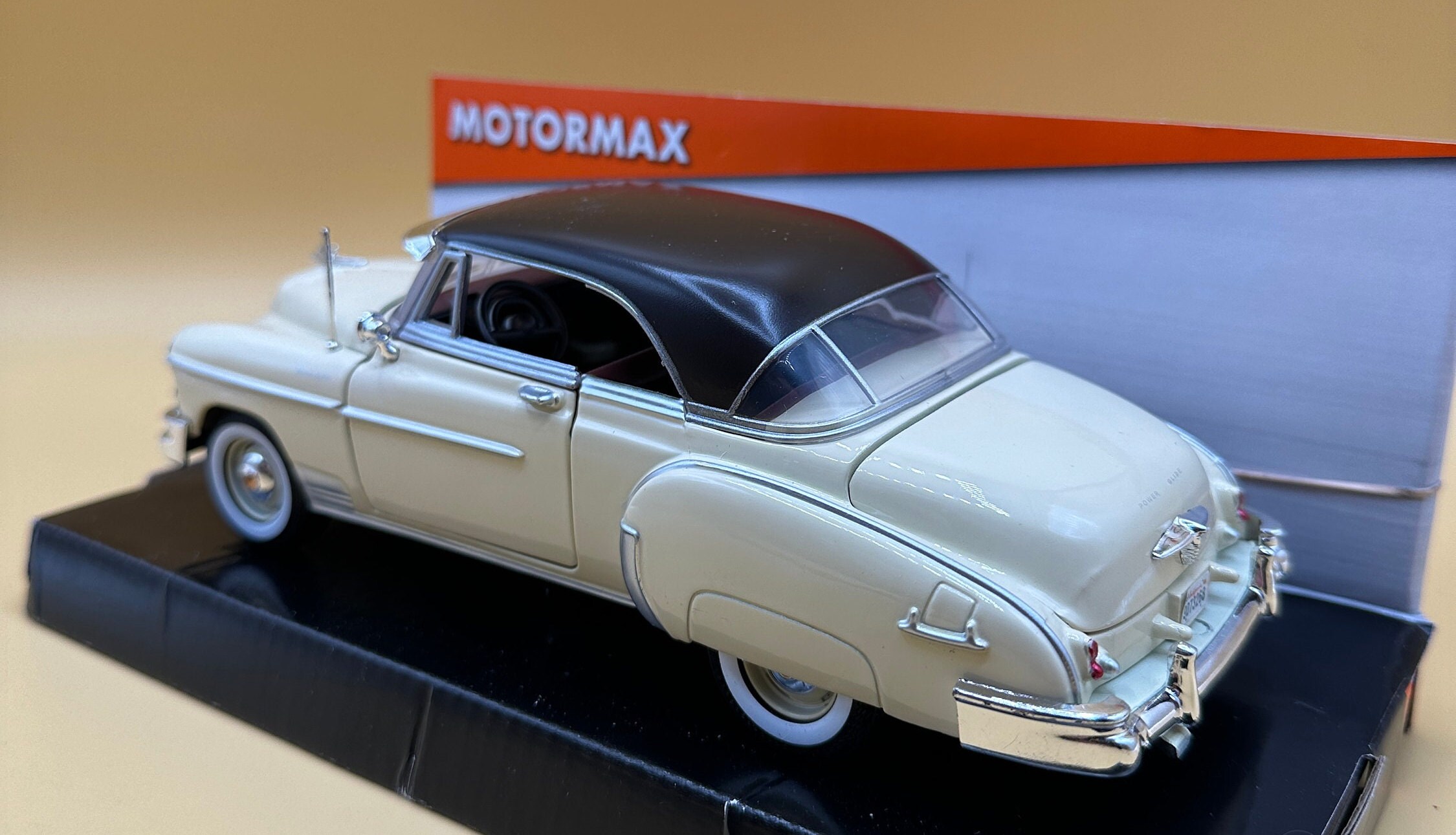 1 24 Motor Max Timeless Legends Miniature Replica Die Cast Chevy Bel ...