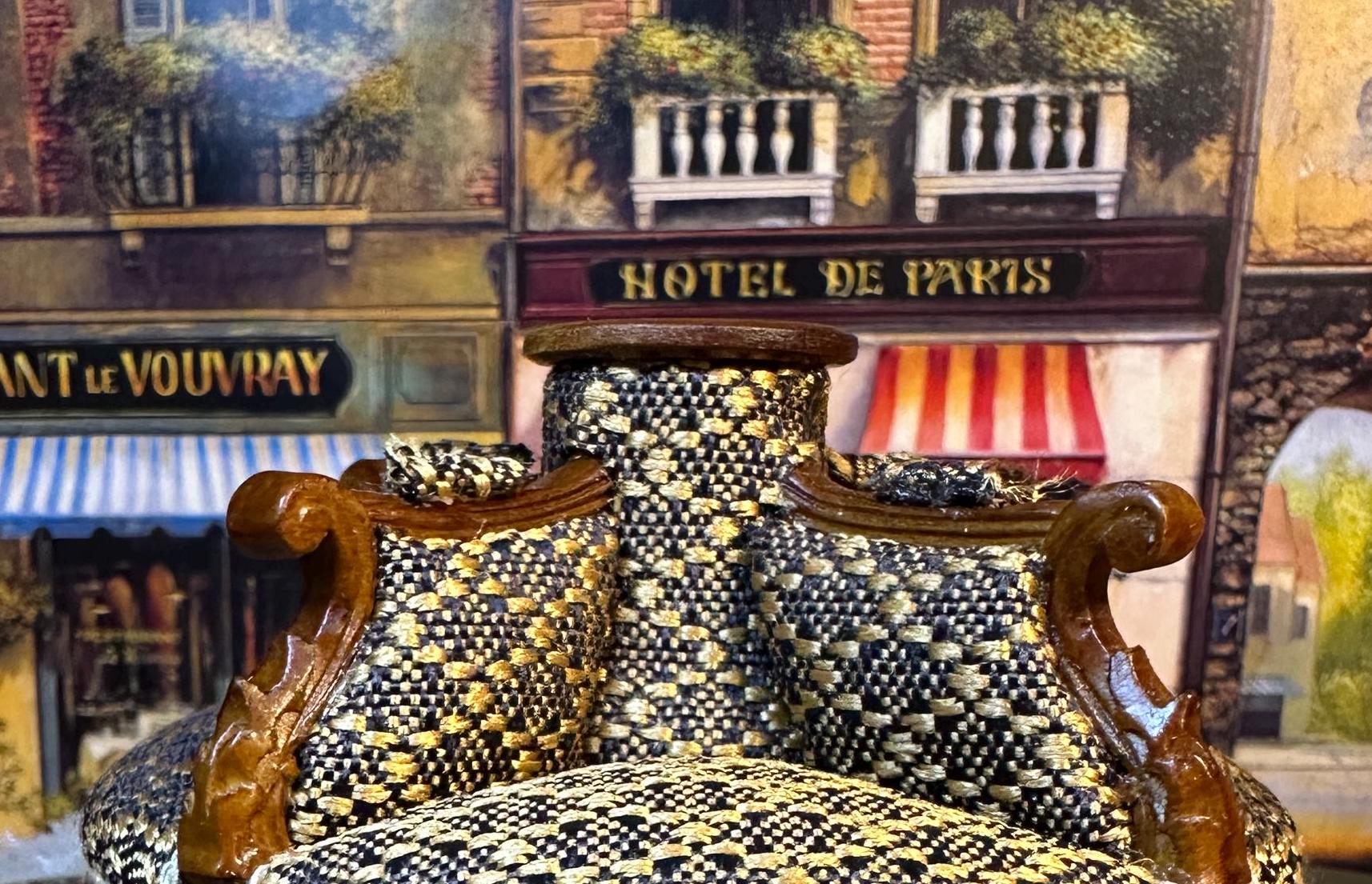 Beautifully Made Miniature Dollhouse Hotel Lobby Museum Decor Replica ...
