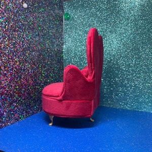 Beautiful Miniature Bright Red Chair 7 X 7 X5 That Becomes a Jewelry or ...