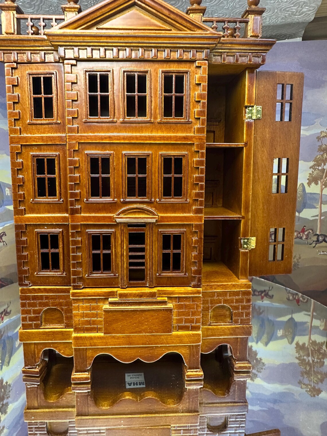 Made Especially for AHM by Yiyuan Artwork Miniature 8 X 5 X 1.75 Walnut ...