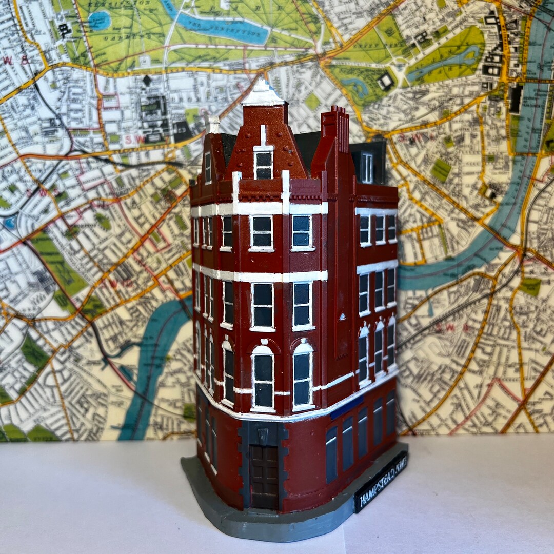 London Corner House Model - Etsy