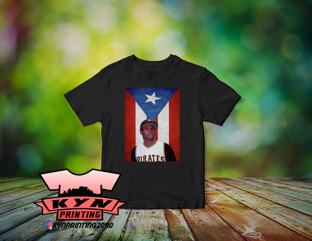 Clemente T-shirt - Etsy