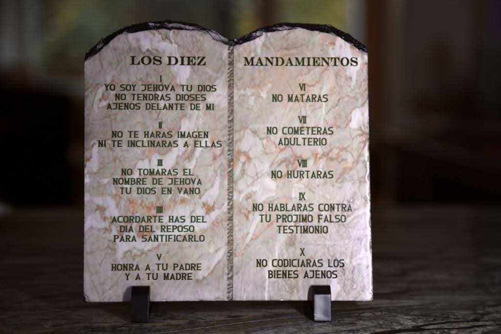 Tablas De Piedra De Los 10 Mandamientos