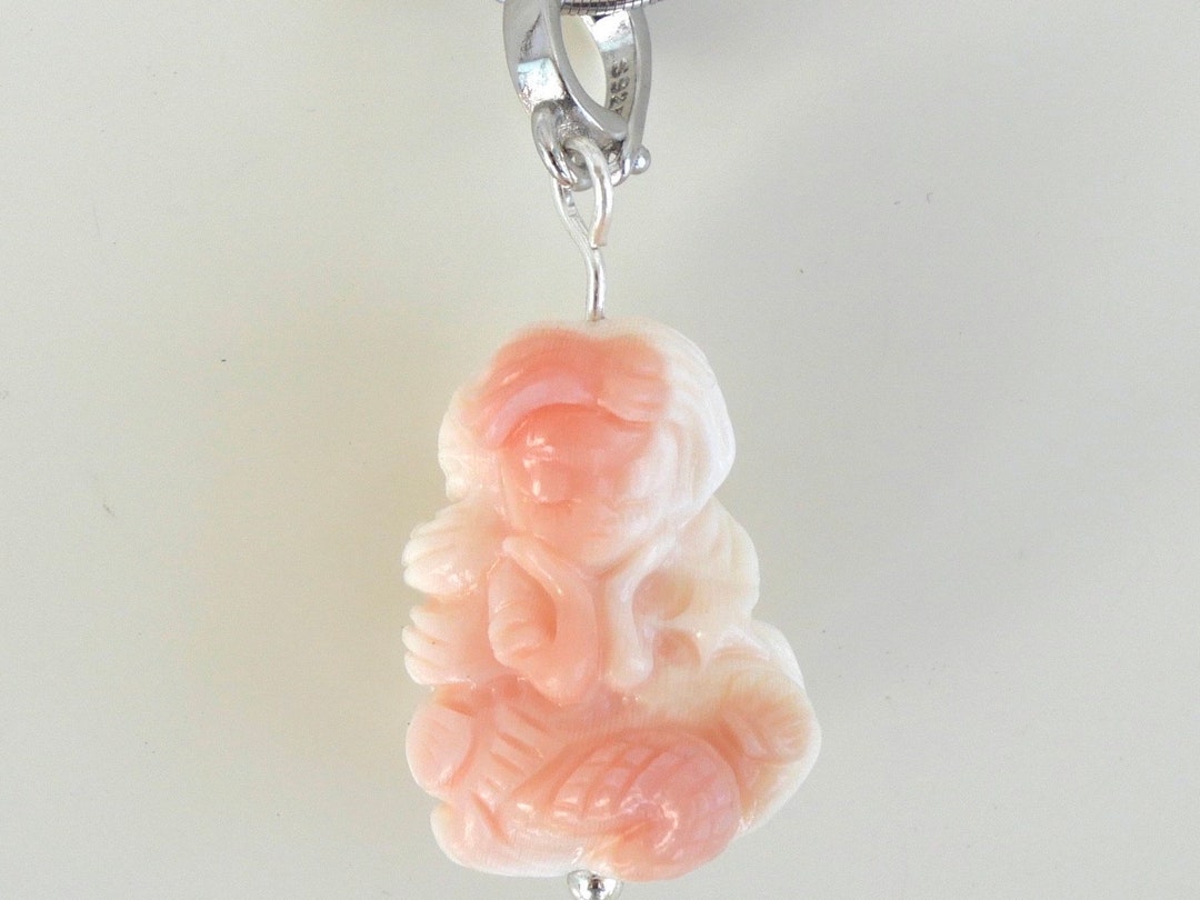 Ocean Collection | Carved Natural Conch Shell Mermaid Pendant | Natural ...