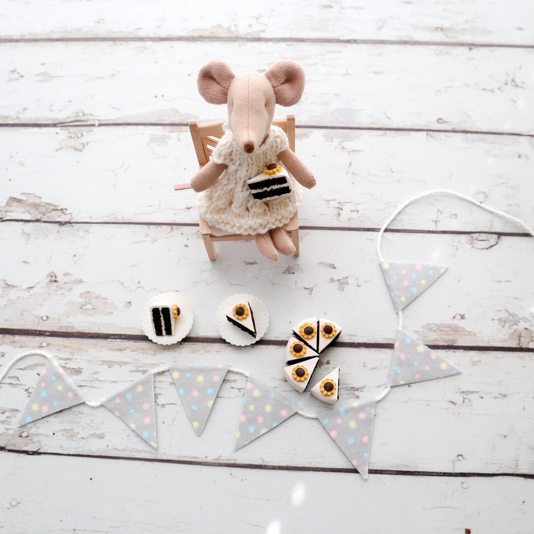 Miniature Sunflower Cake, Dollhouse Cake Slices, Maileg Food and Other ...