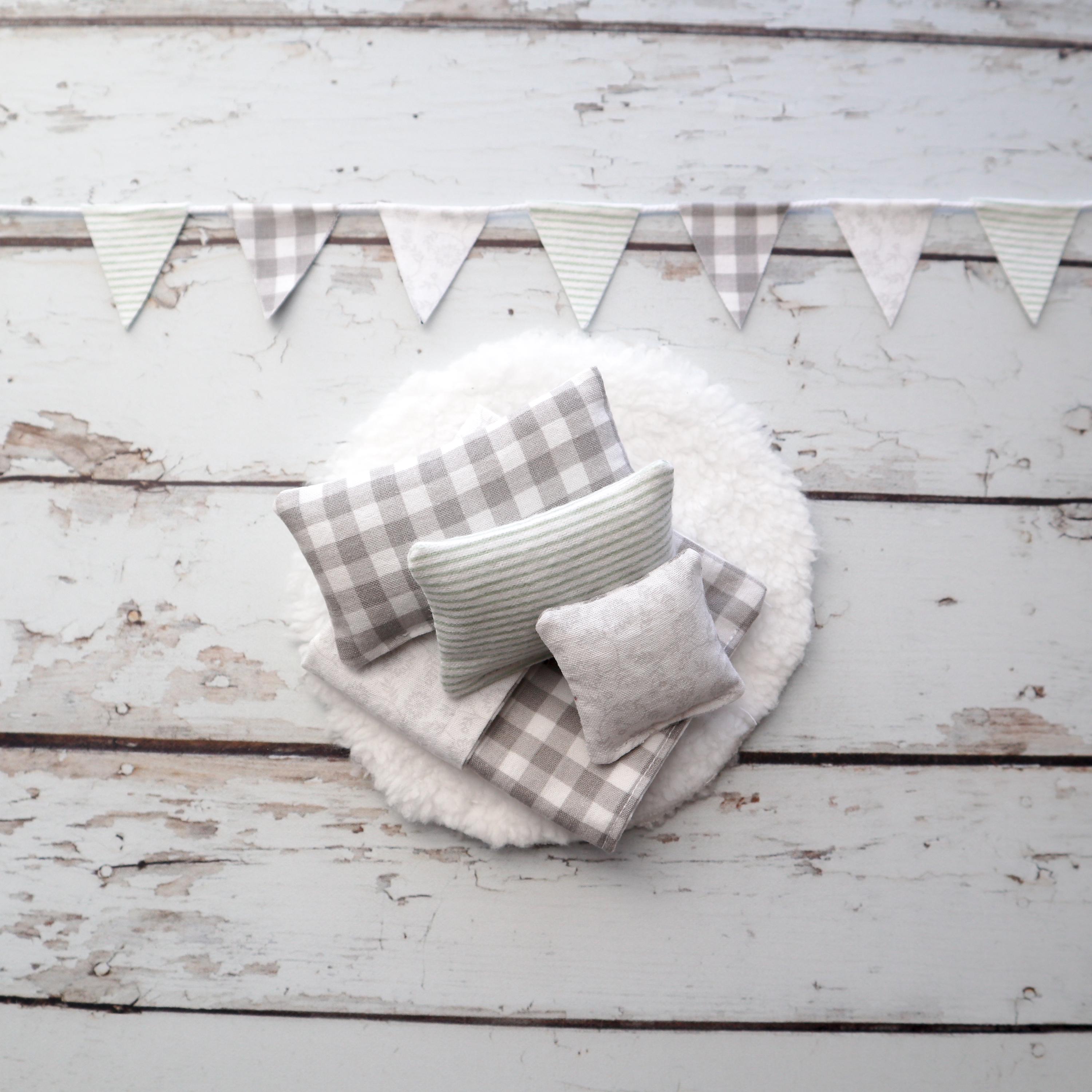 Miniature Bedding Set for Maileg and Chelsea Dolls, Dollhouse Bunting ...