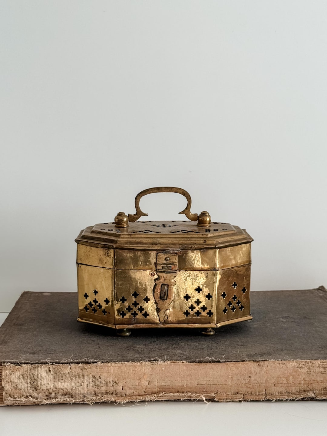 Vintage Brass, Brass Cricket Box, Footed | Antique - Etsy