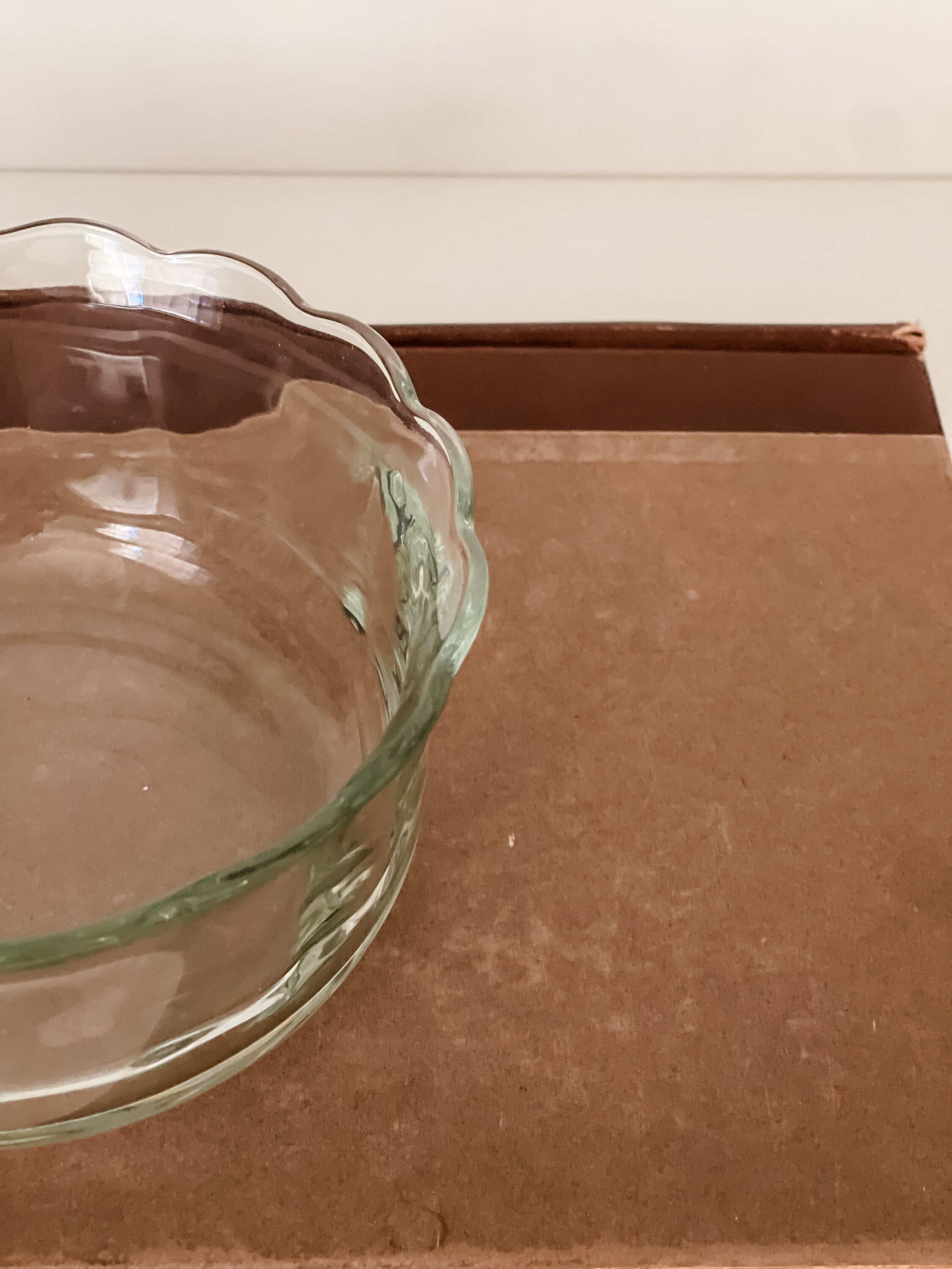 Scalloped Glass Bowl Vintage - Etsy