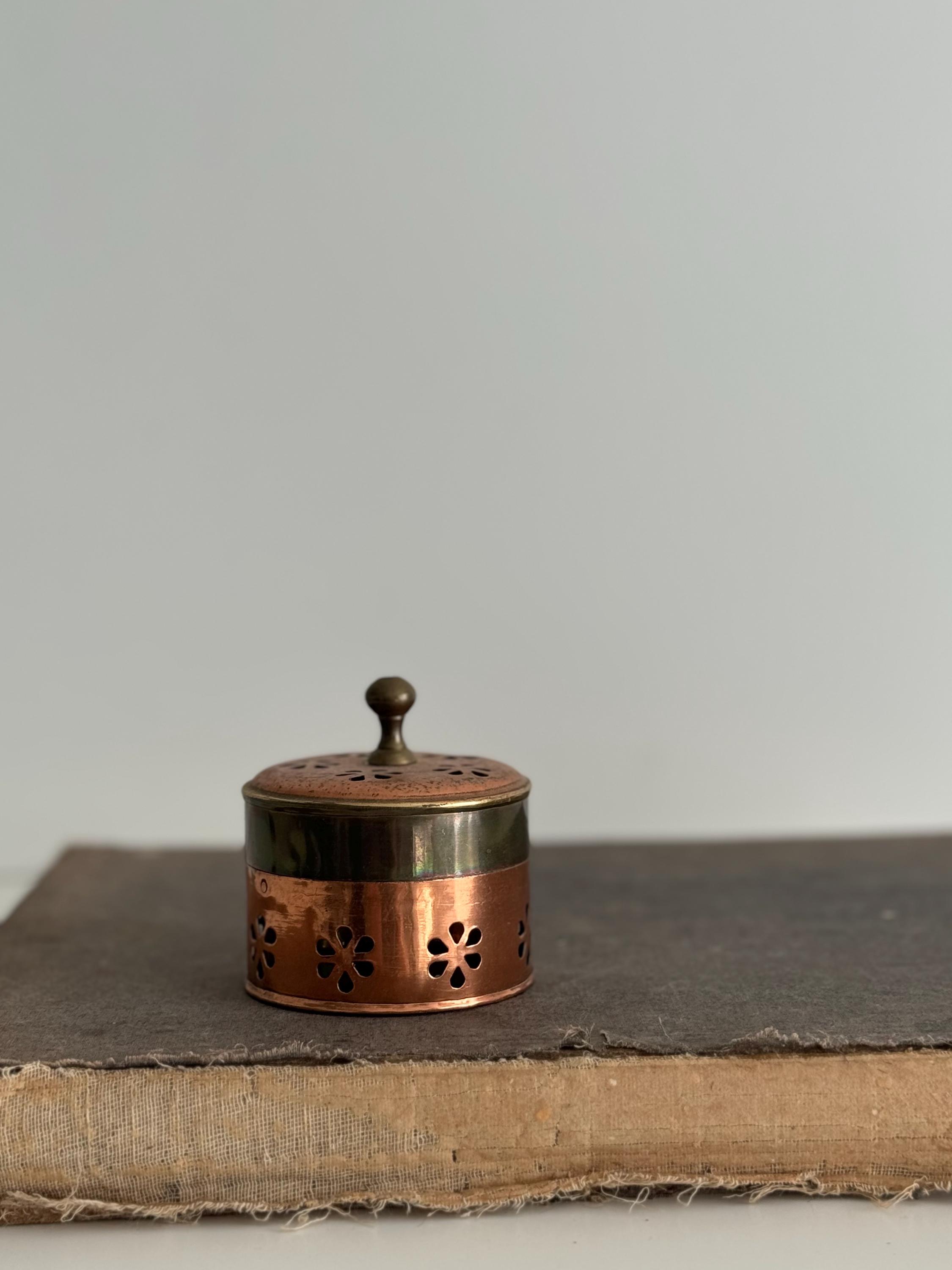 Vintage Copper & Brass Cricket Box, Small Round Tin W/ Lid - Etsy