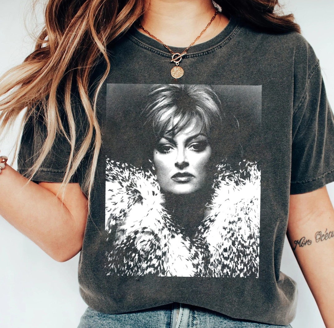 Retro Wynona Graphic Tshirt ,judd Shirt, Wynona 90s World Tour Tshirt ...