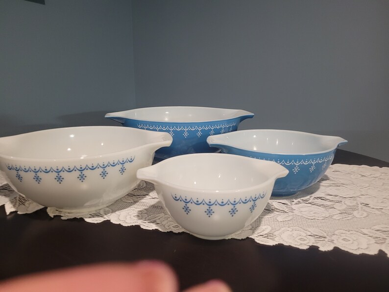 Pyrex Snowflake Garland Cinderella Bowls - Etsy