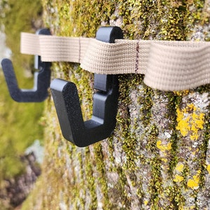 Saddle Hunting Bow Hanger With 3 Hanging Molle Clips Tethrd Topy Cruzr ...