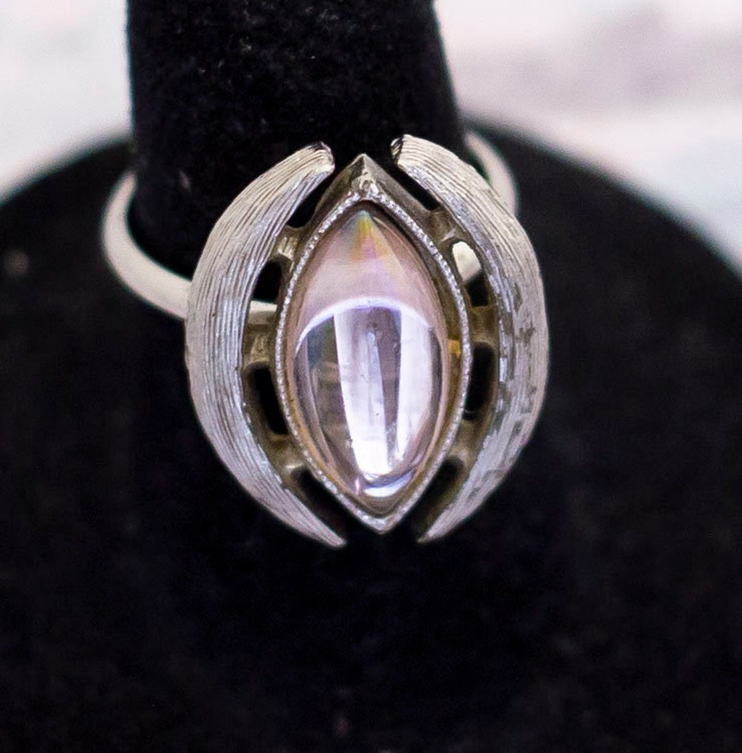 Vintage Sharp Oval Magenta Art Deco Adjustable Ring Size 6 by Sarah ...