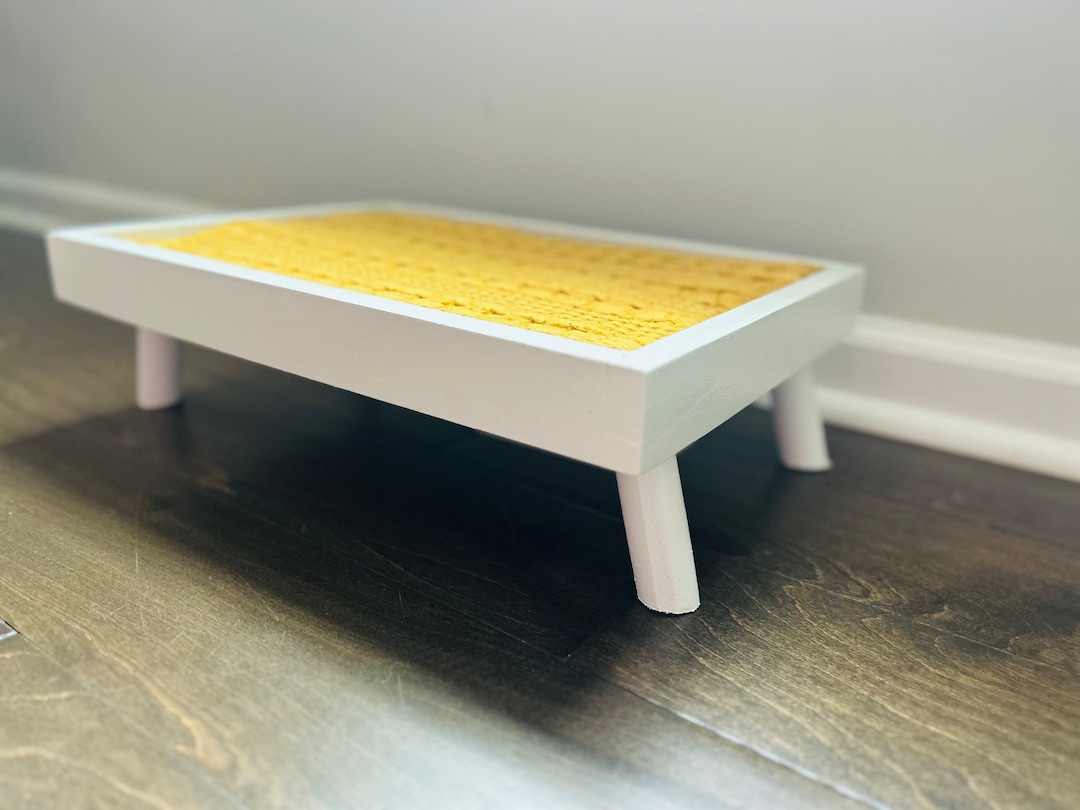 Elevated Cat Perch With Custom Cat Bed - Etsy