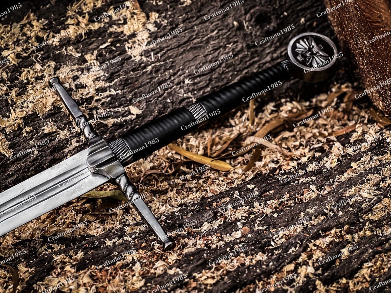 The Witcher 3 Wild Hunt Swords White Wolf Monster Slayer Swords Geralt ...