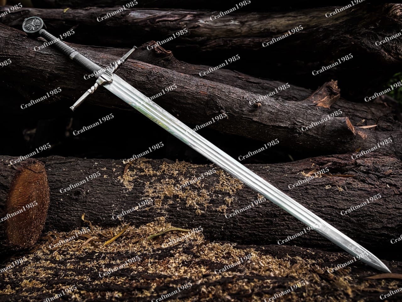 The Witcher 3 Wild Hunt Swords White Wolf Monster Slayer Swords Geralt ...