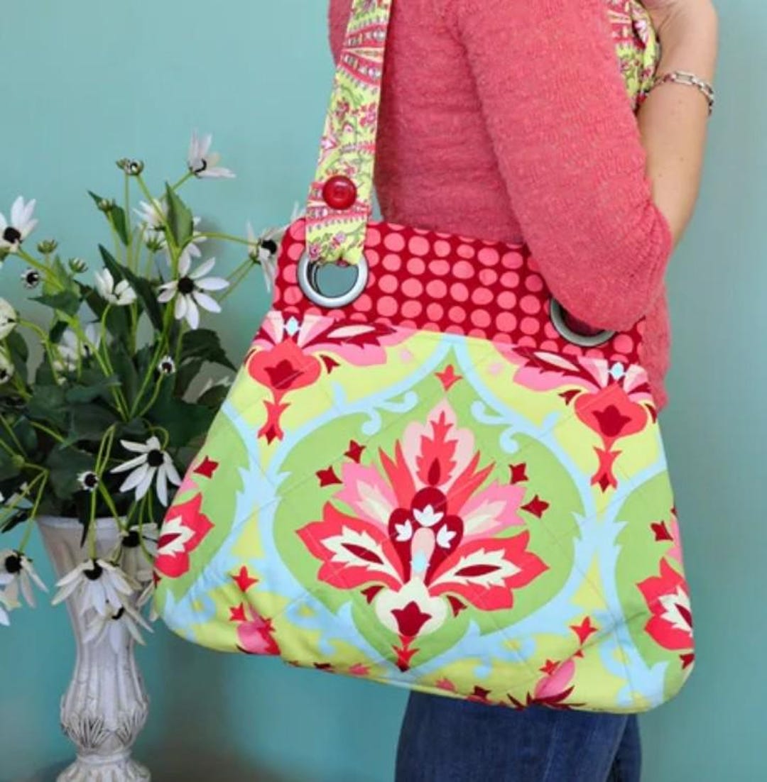 The Bella Bag Sewing Pattern - Three Size & Handle Options - Anka's ...