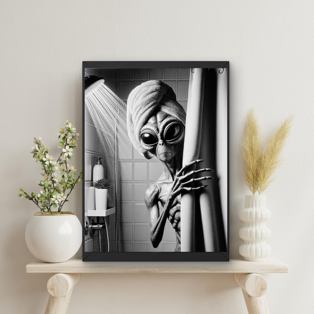 Alien UFO Bathroom Wall Art | Alien Peeking Out of Shower | Outer Space ...