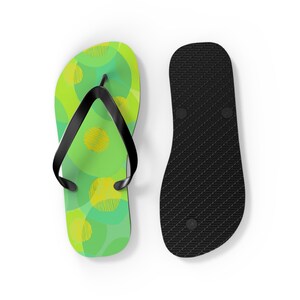 Spring Pods Flip Flops Beachwear and Swimwear Summer Sandals for Beach ...