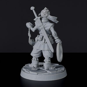Human Adventurer Dnd Inspired Fantasy Dnd Tabletop RPG Mini Great ...