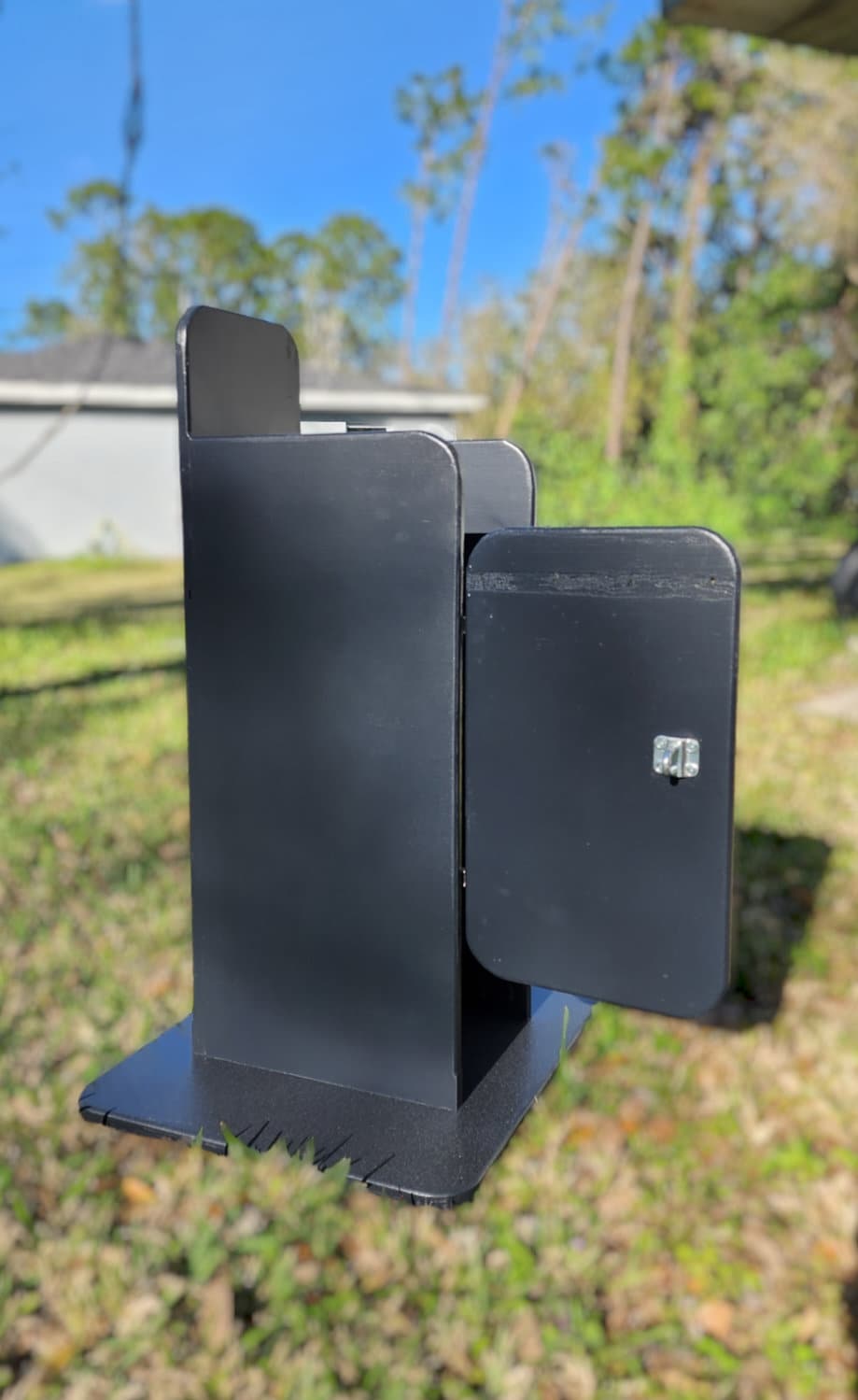 Bailey Chair for Dogs, High Chair for Dogs, Elevated Eating Chair for ...