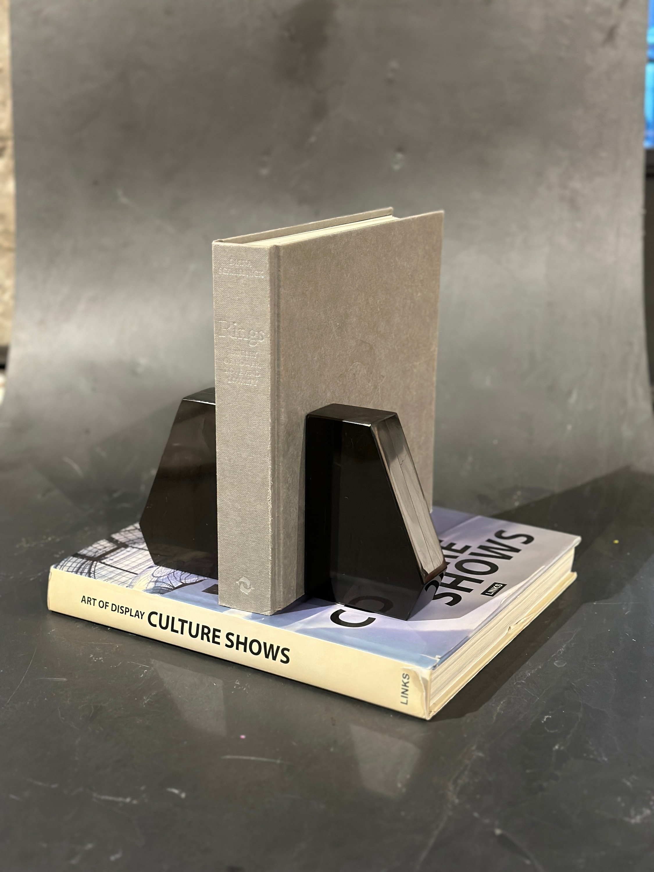 Black Bookend Decor, Aesthetic Desk Decor, Bookshelf Decor, Bookends ...