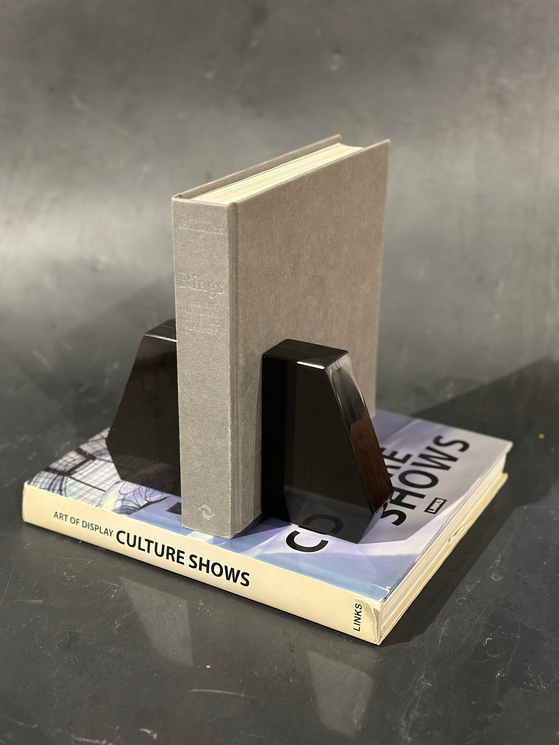 Black Bookend Decor, Aesthetic Desk Decor, Bookshelf Decor, Bookends ...