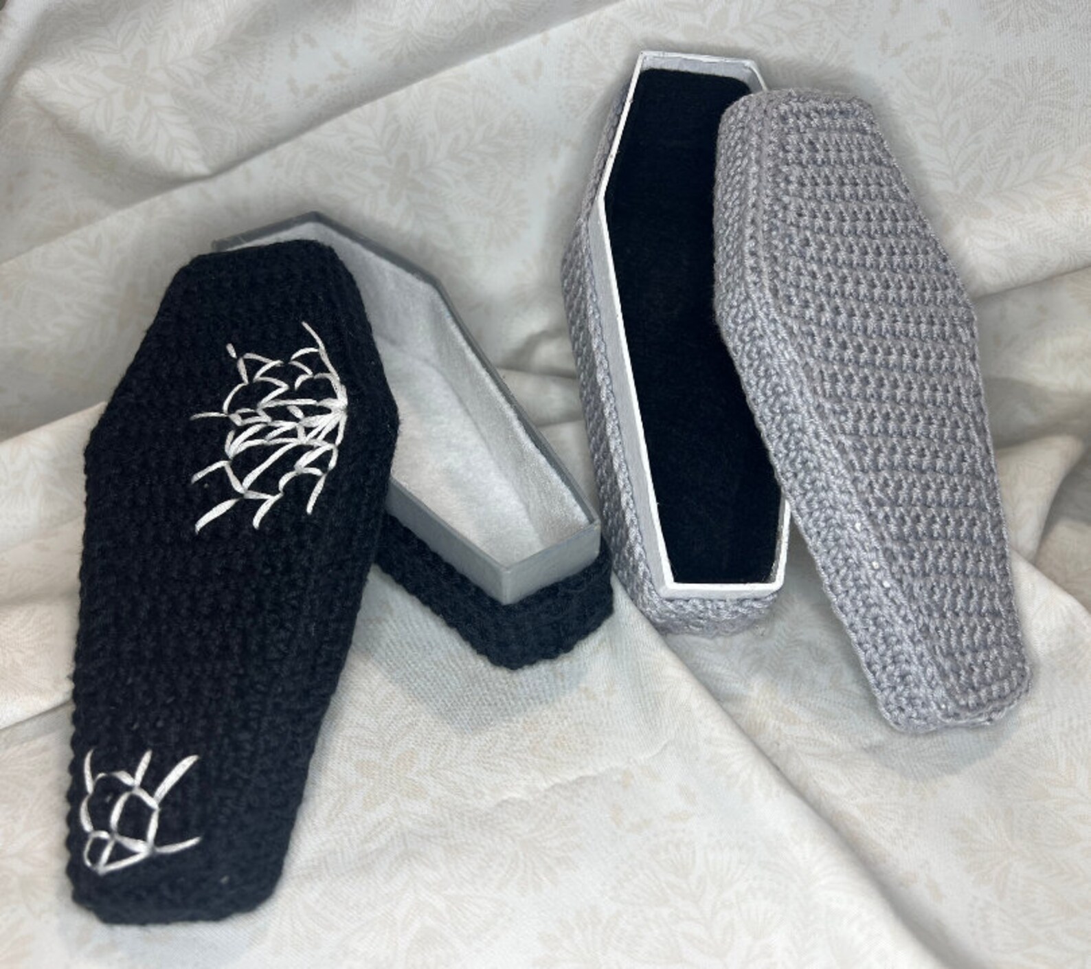 Mini Coffin Crochet Pattern - Etsy