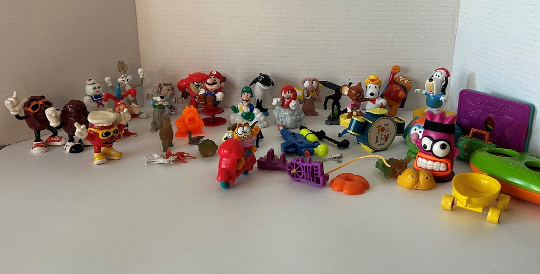 Garfield, ET, Noid, Droopy Dog, Super Mario, Dinosaurs, Snoopy and More ...