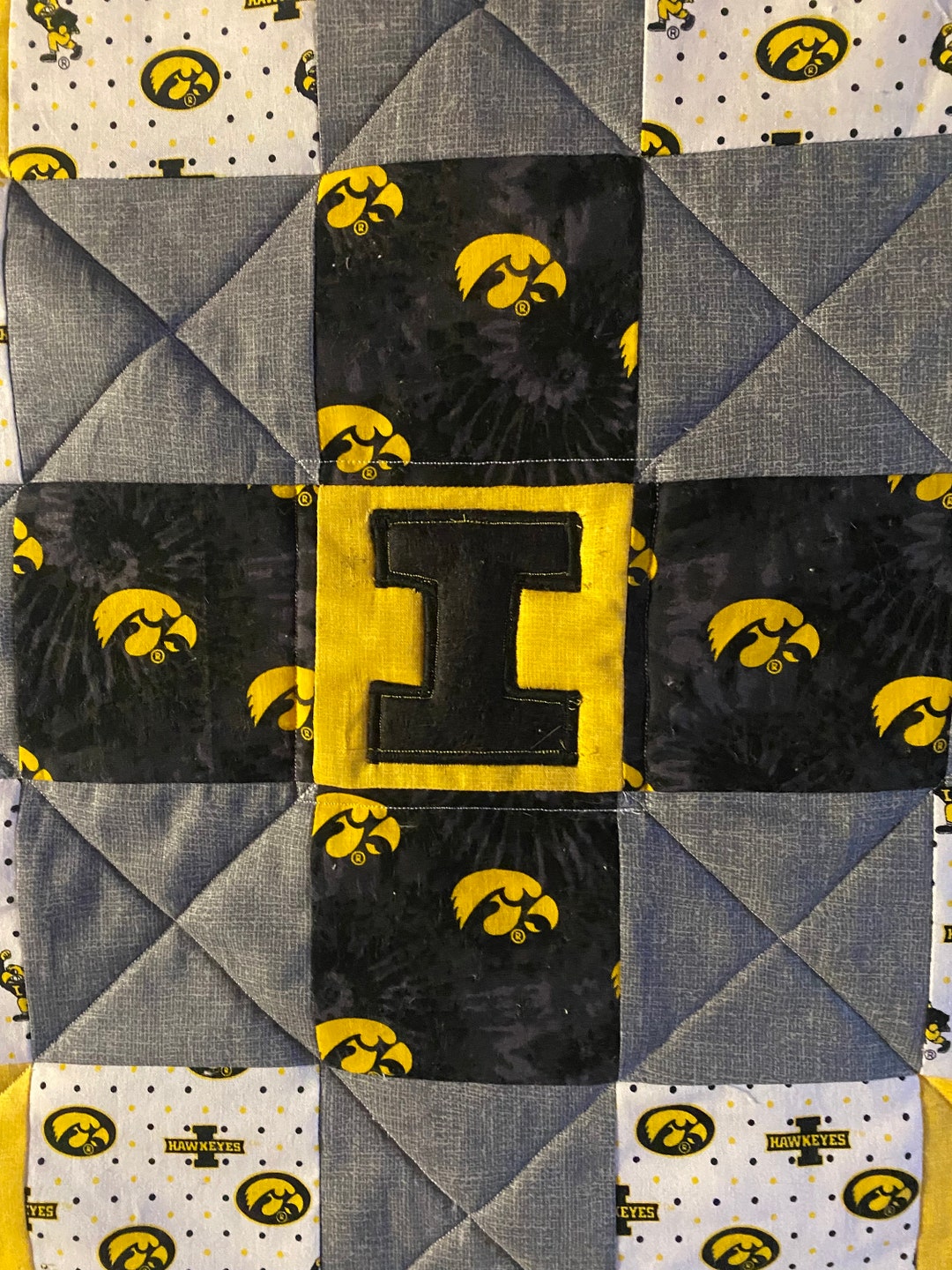 Iowa Hawkeyes Quilt - Etsy
