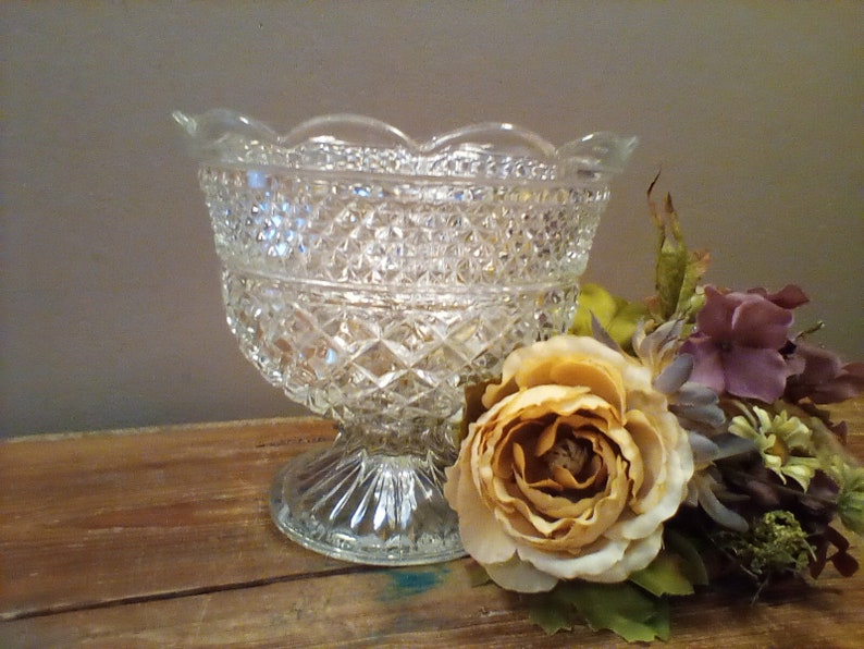 Vintage Scalloped Rim Pedestal Bowl With Diamond Over Diamond Pattern ...