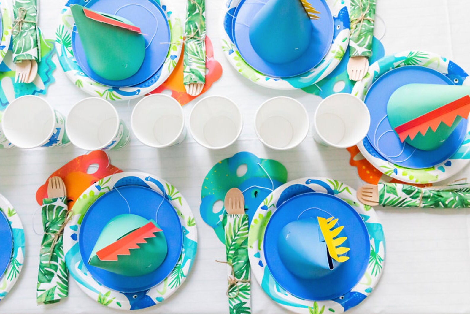 Dinosaur Theme Party Box, Dinosaur Event Kit and Decorations, Childrens ...